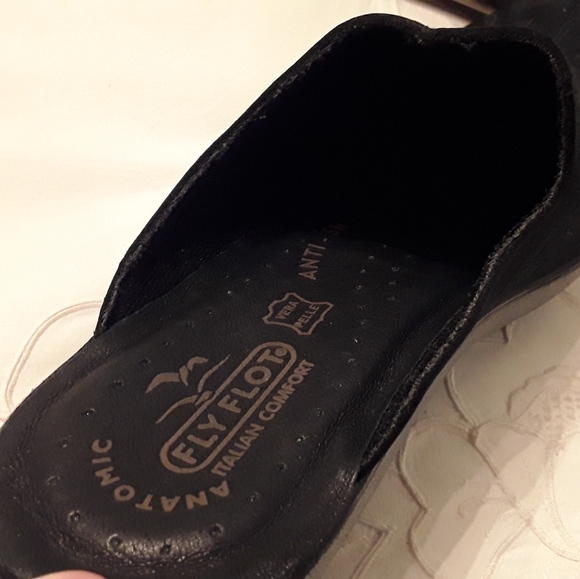 Fly Flot | Shoes | New Fly Flot Italian Black Suede Anatomic Clogs 39 ...